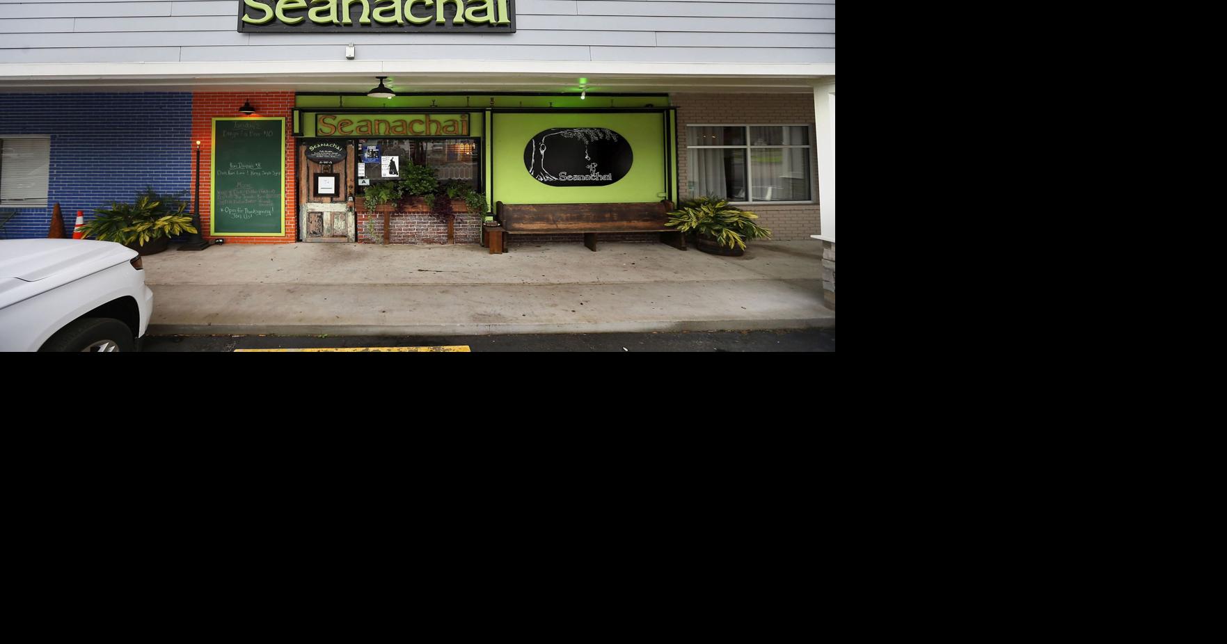 Seanachai, Irish pub on John's Island | Charleston Scene ...