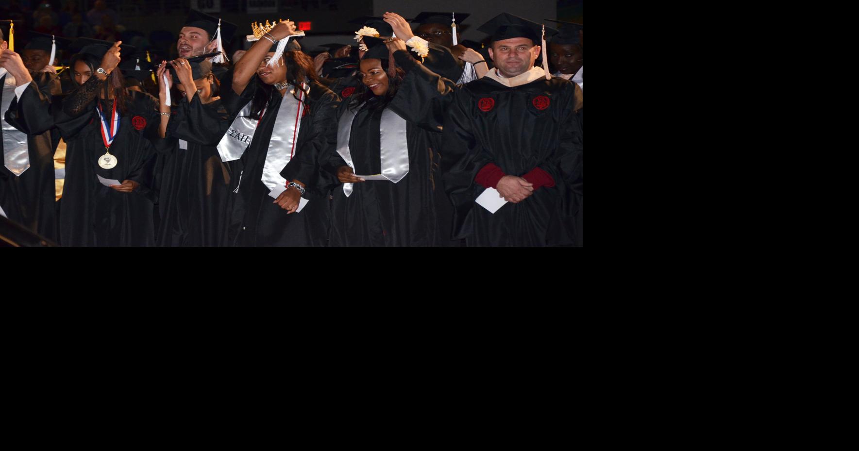 USCA graduates let their personalities shine at convocation
