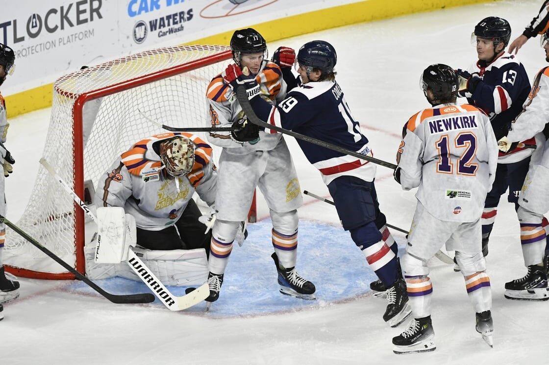 South Carolina Stingrays top Orlando Solar Bears in hockey
