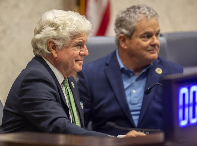 Mount Pleasant council spat over note draws criticism