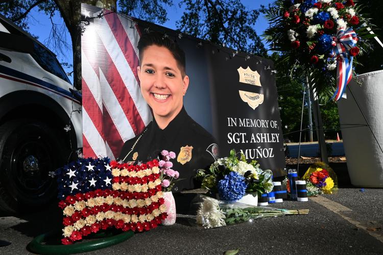 Greenville Sc Police Officer Among 5 Dead In Head On Crash