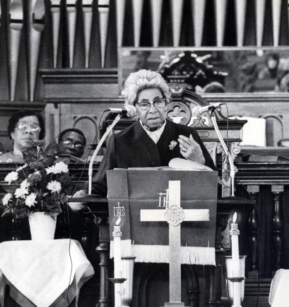 Painter Jonathan Green portrays pioneering educator Septima Clark in ...