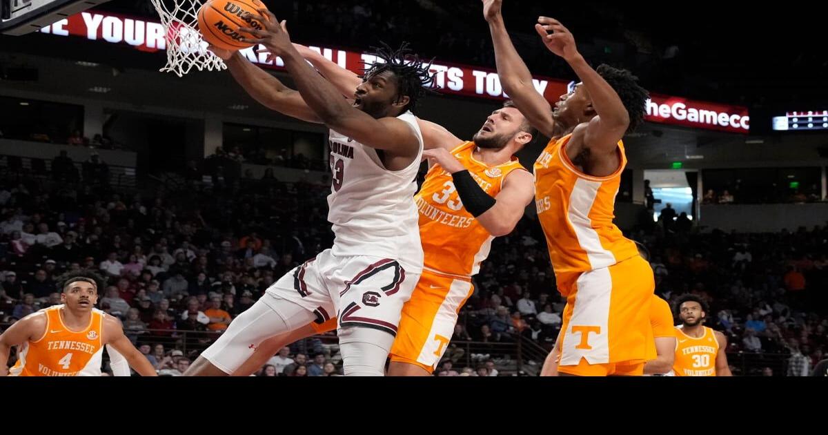 Gamecocks, Lamont Paris pay no mind to preseason picks | USC Gamecocks ...