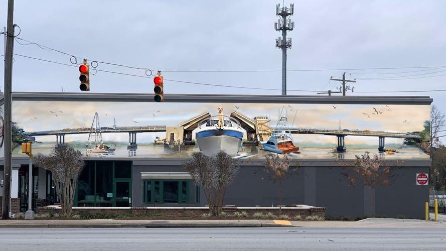 Charleston port's weighty labor dispute is all about the heavy lift