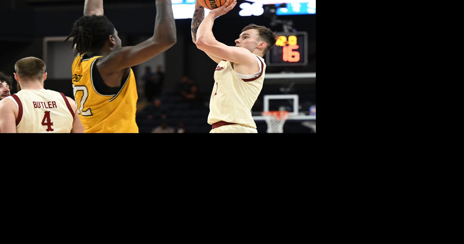 CofC's leading scorer Reyne Smith enters transfer portal