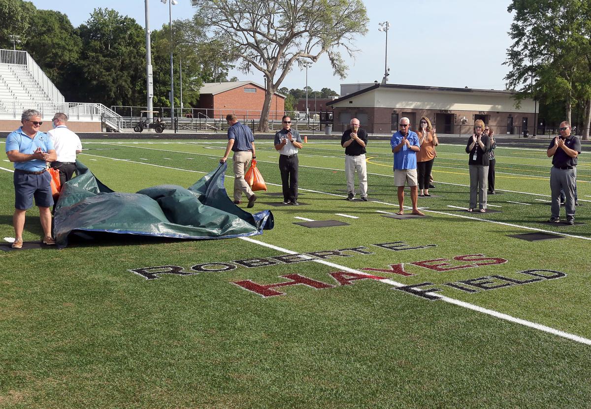 Wando's Bob Hayes will be 'remembered forever' with name on stadium's ...