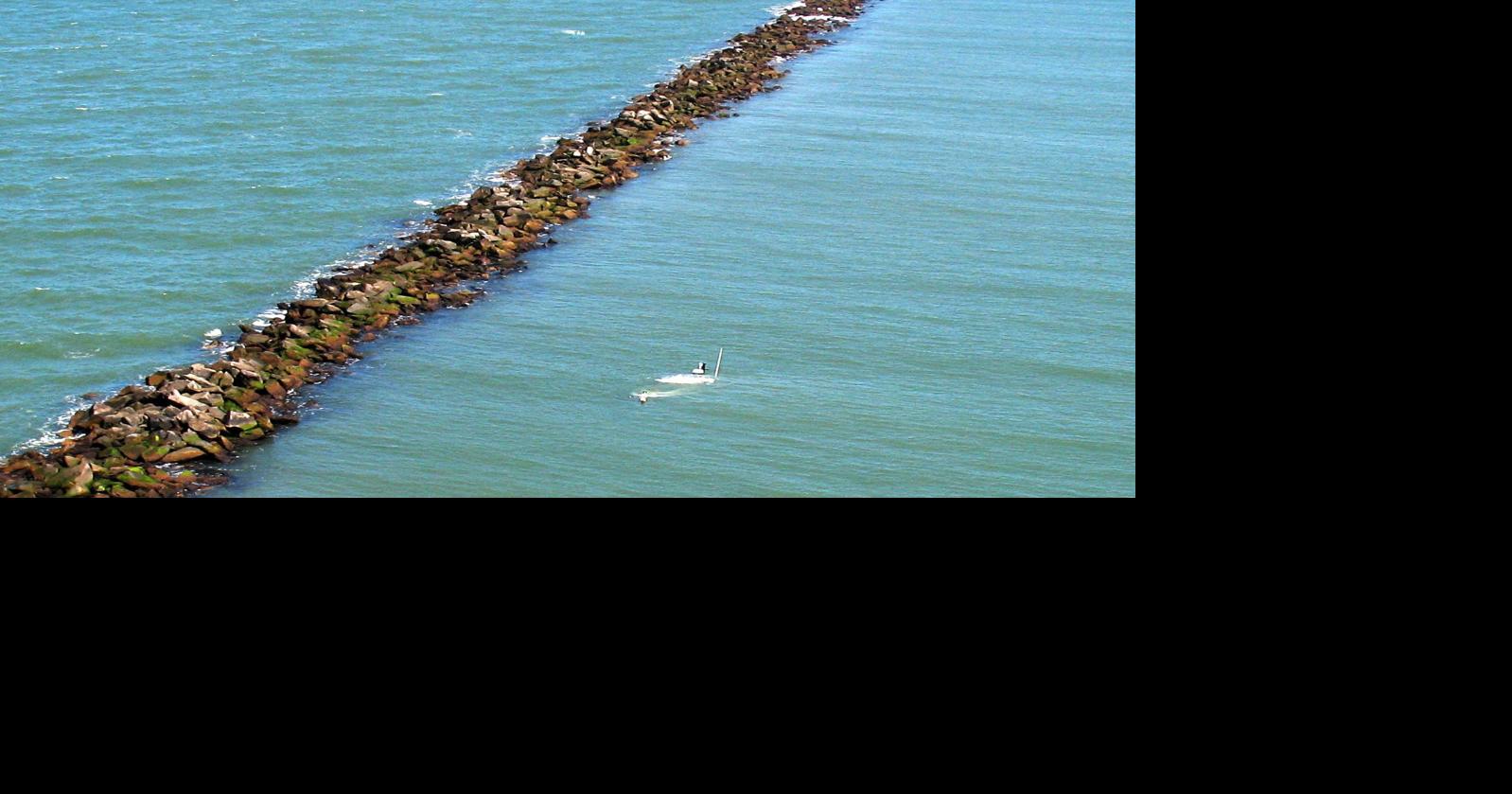 Navy boat that hit jetty recovered