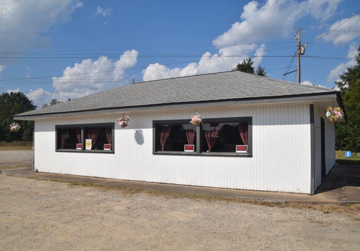 Dinner Bell Restaurant reopens in Aiken on Wagener Road