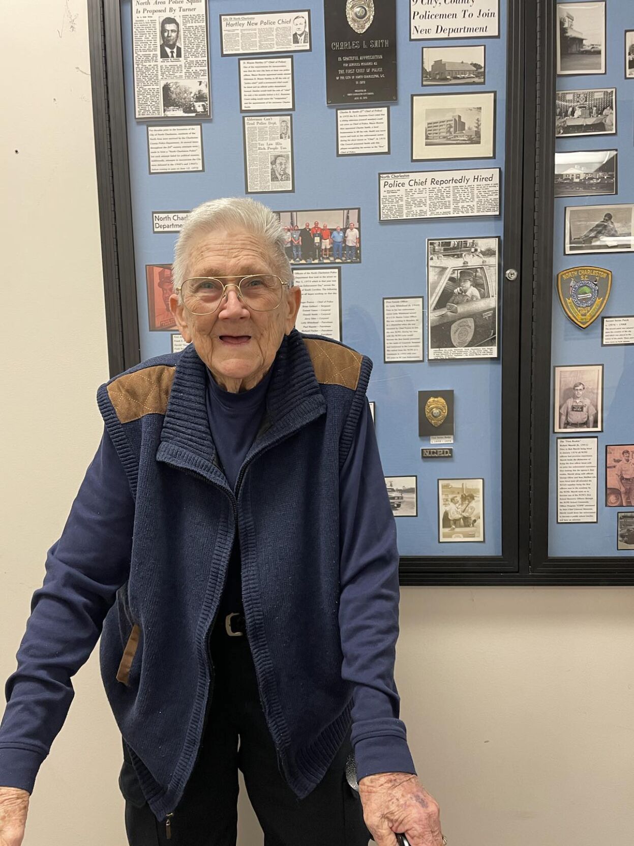 North Charleston's trailblazing first female cop dies at 83