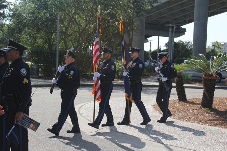 Town unveils monument for fallen MPPD officer