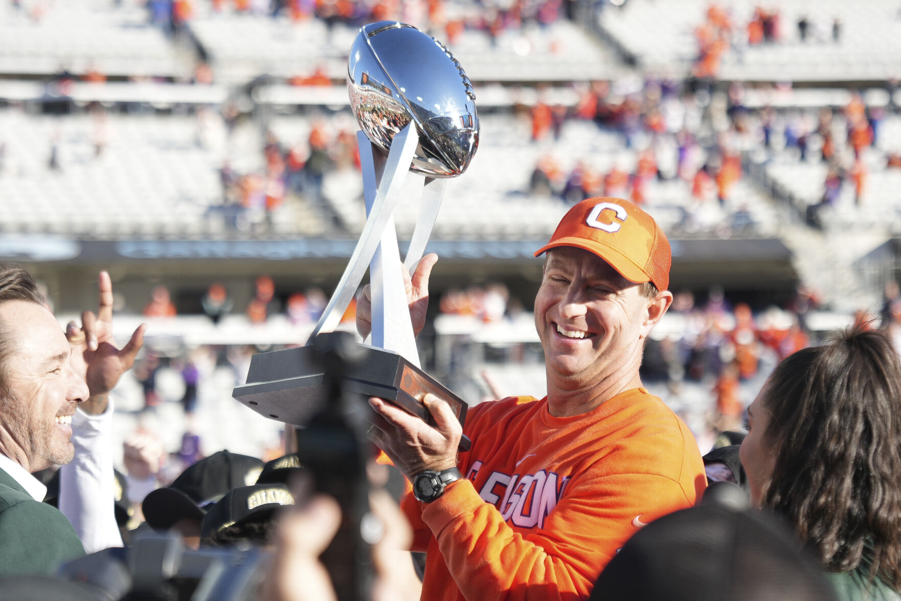 Clemson mounts comeback in win over Kentucky in Gator Bowl