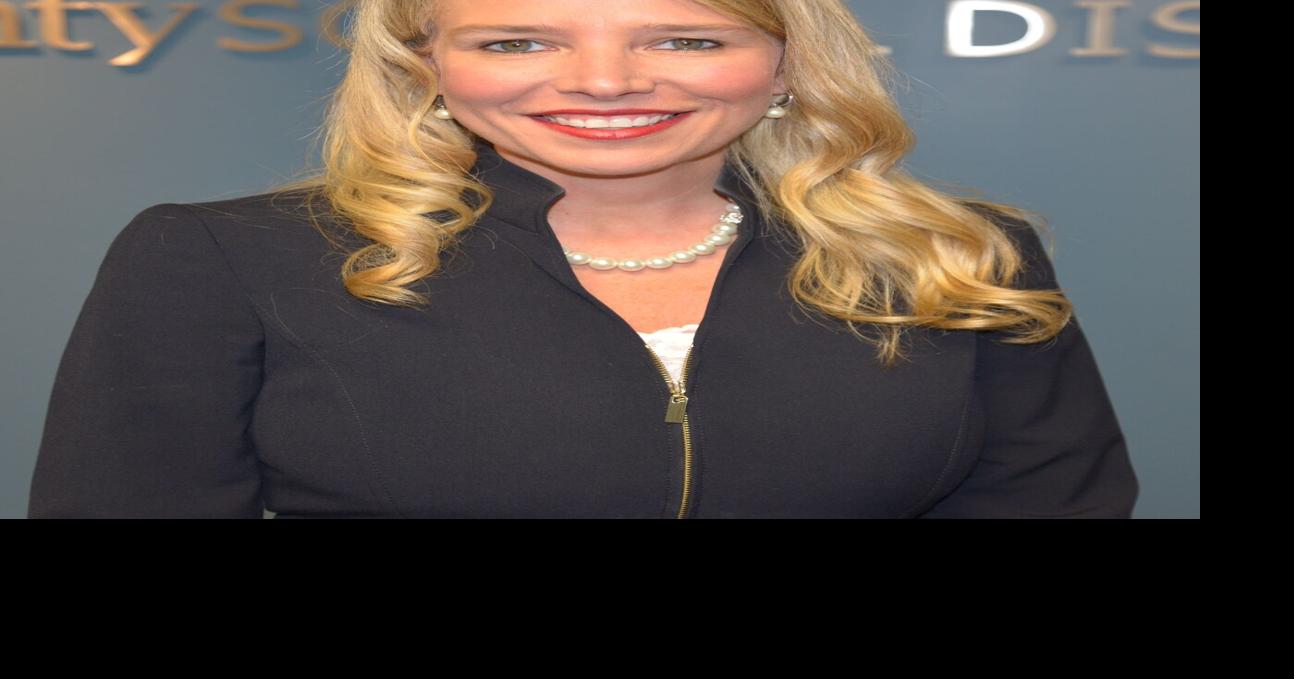 CCSD hires Anita Huggins as new school superintendent