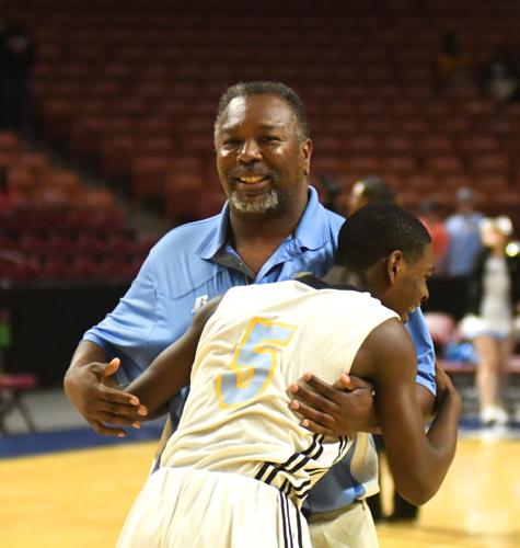 Ridge Spring-Monetta to play for state title after buzzer-beater