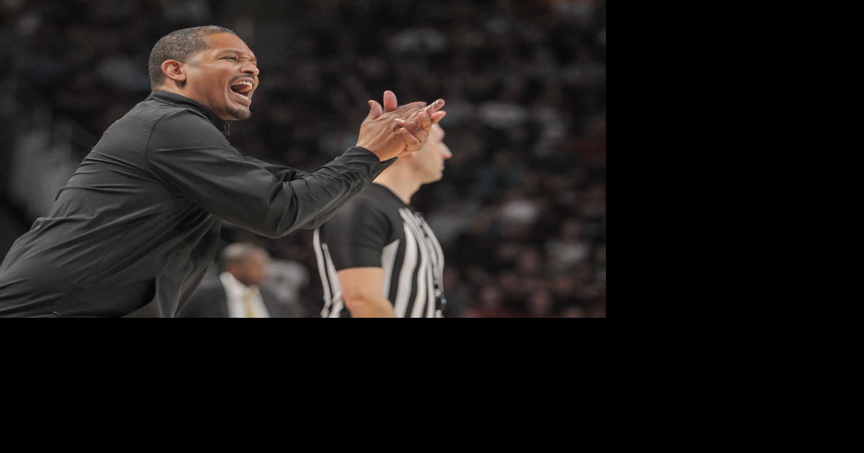 Lamont Paris will return for fifth season as USC coach