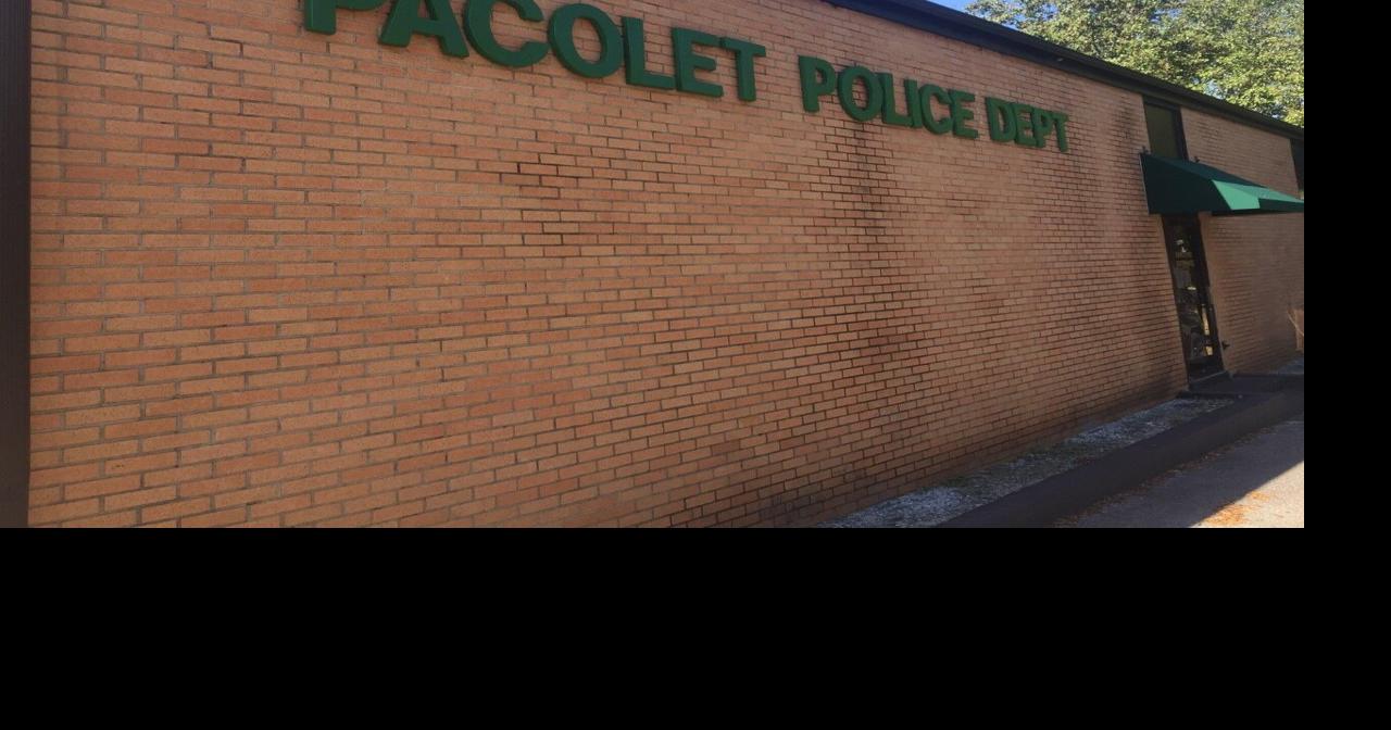 Pacolet police officer charged with sharing info with investigation suspect