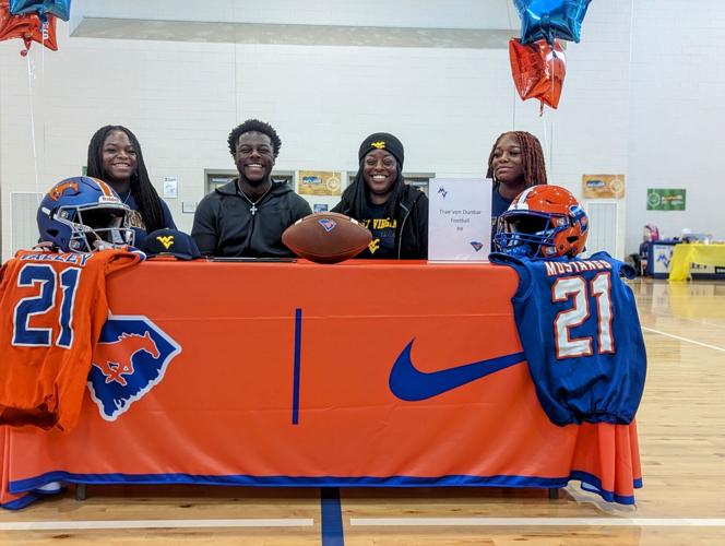 Midland Valley's Dunbar signs to play football at West Virginia