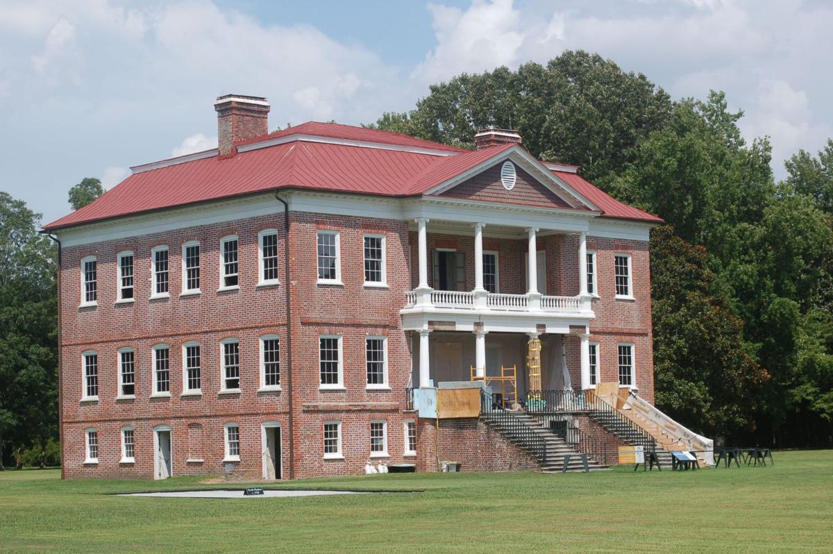 Drayton Hall hosts first Midnight Masquerade on Halloween eve ...