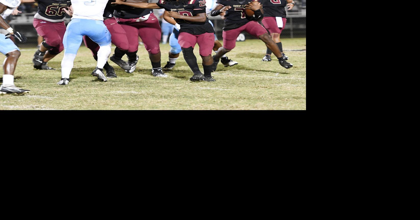 Swamp Foxes survive shark attack | Prep Sports | postandcourier.com