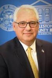 Charleston County council members vote to name Bill Tuten new county ...