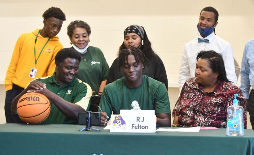 Aiken's RJ Felton signs with ECU Pirates