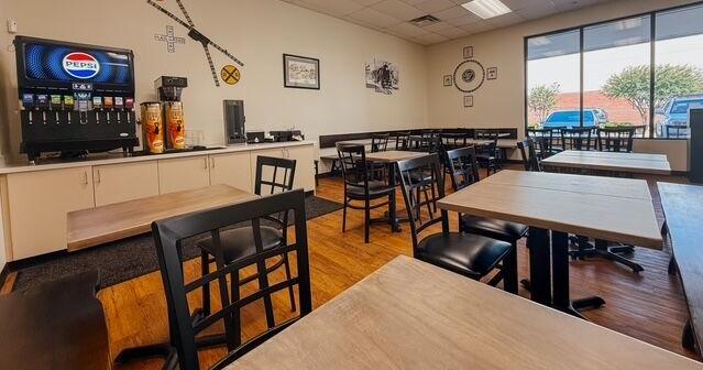 Notch8 restaurant is now open on Pamplico Highway