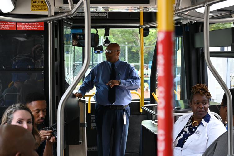 COMET unveils zero emission buses in Columbia, SC