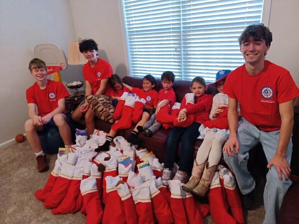 CAR members stuff stockings for Aiken-area veterans