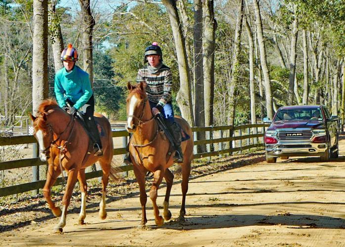 Triple Crown: Track Kitchen offers meals served with care in laid-back ...