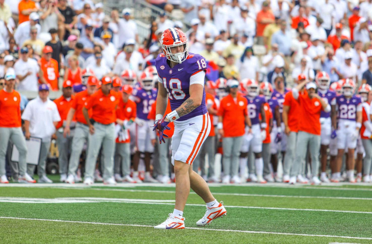 Ian Schieffelin leaves Clemson football to pursue pro hoops