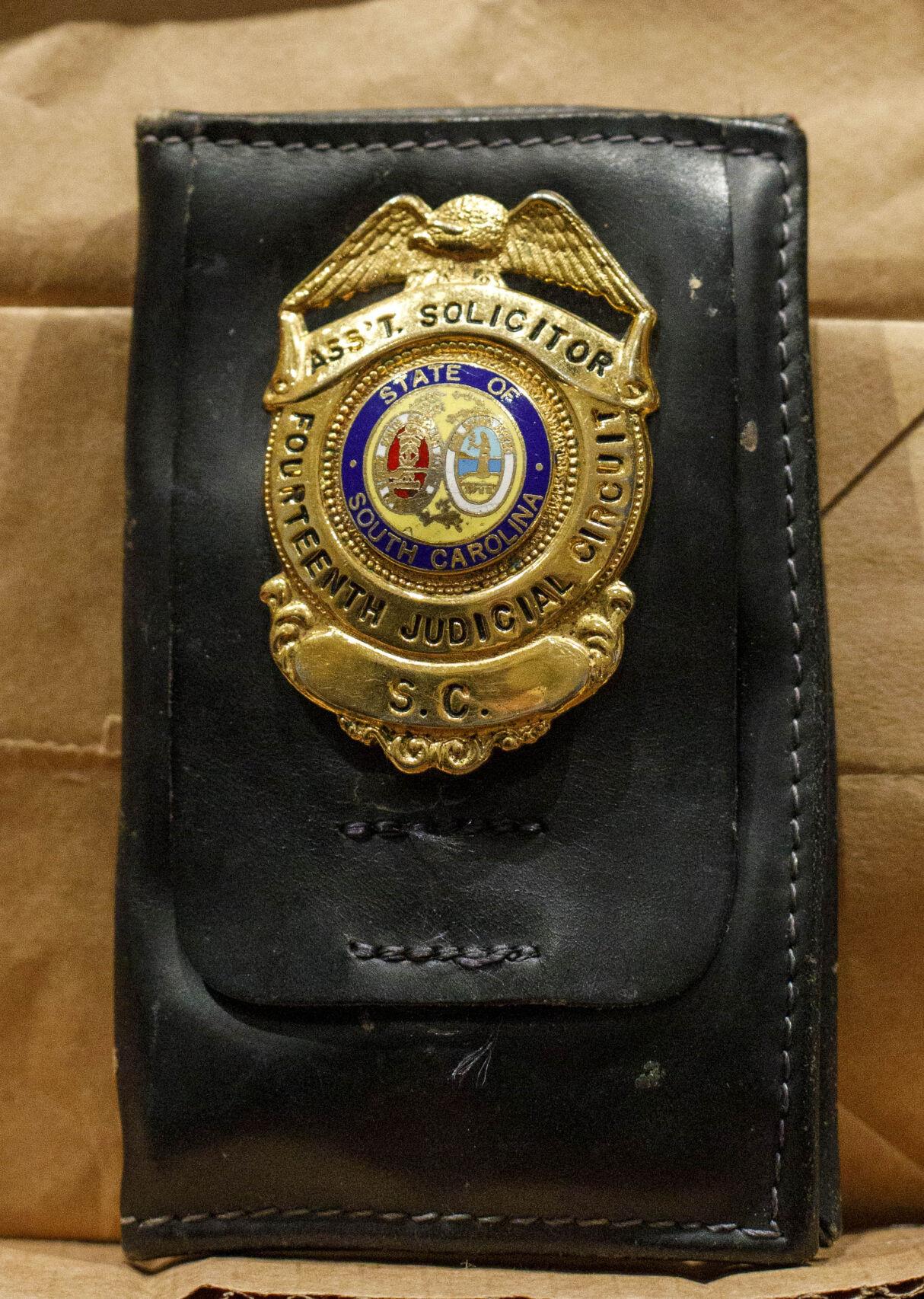 Alex Murdaugh had badge and blue lights in his car, but says ‘distrust ...