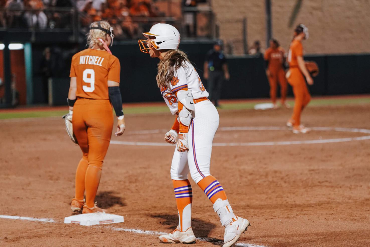 Clemson softball beats Texas in super regional opener