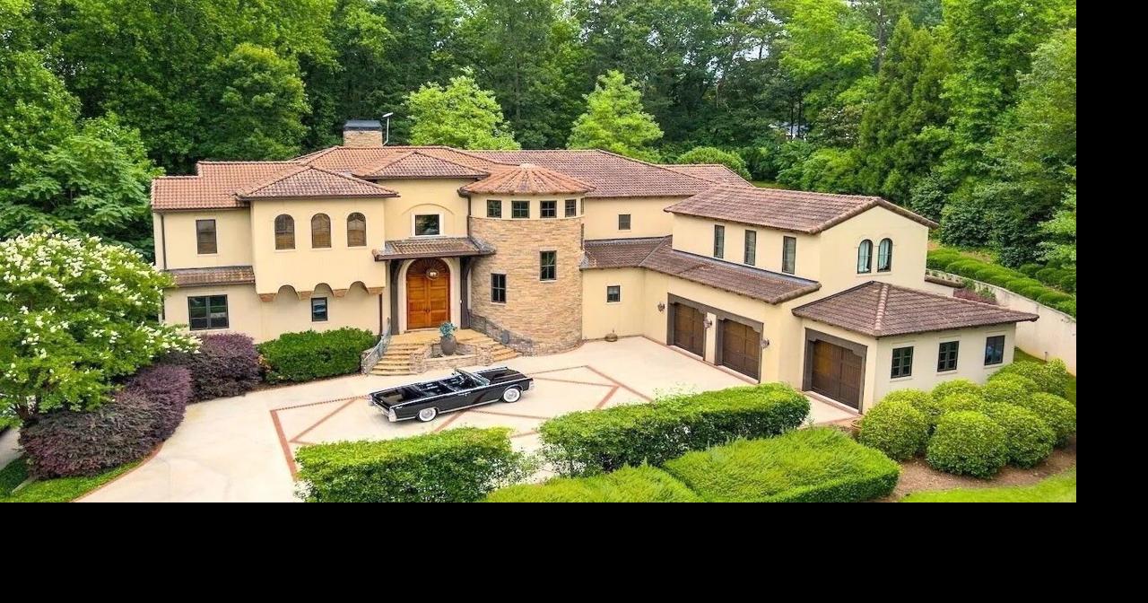 9,700-square-foot home in Greenville’s Collins Creek neighborhood lists for $2.799M