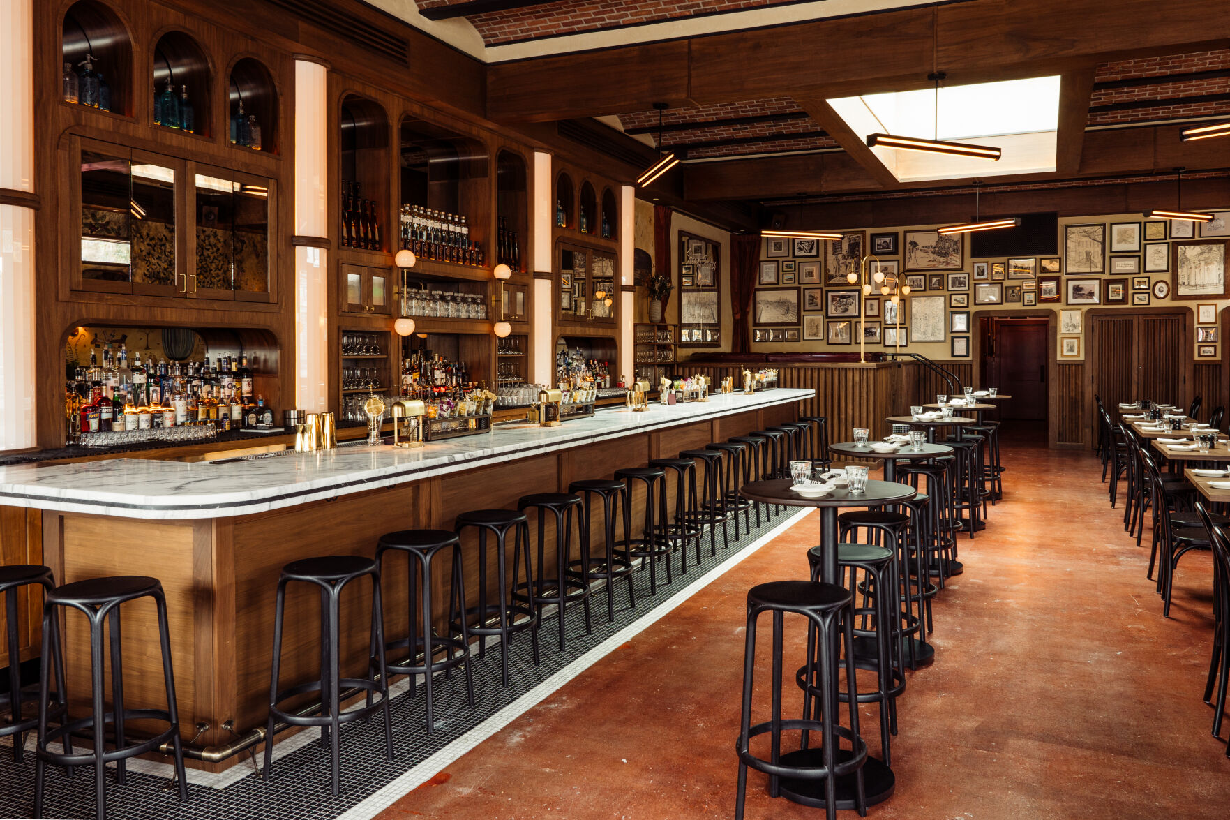 'Southern Charm' stars open bar By the Way in Charleston