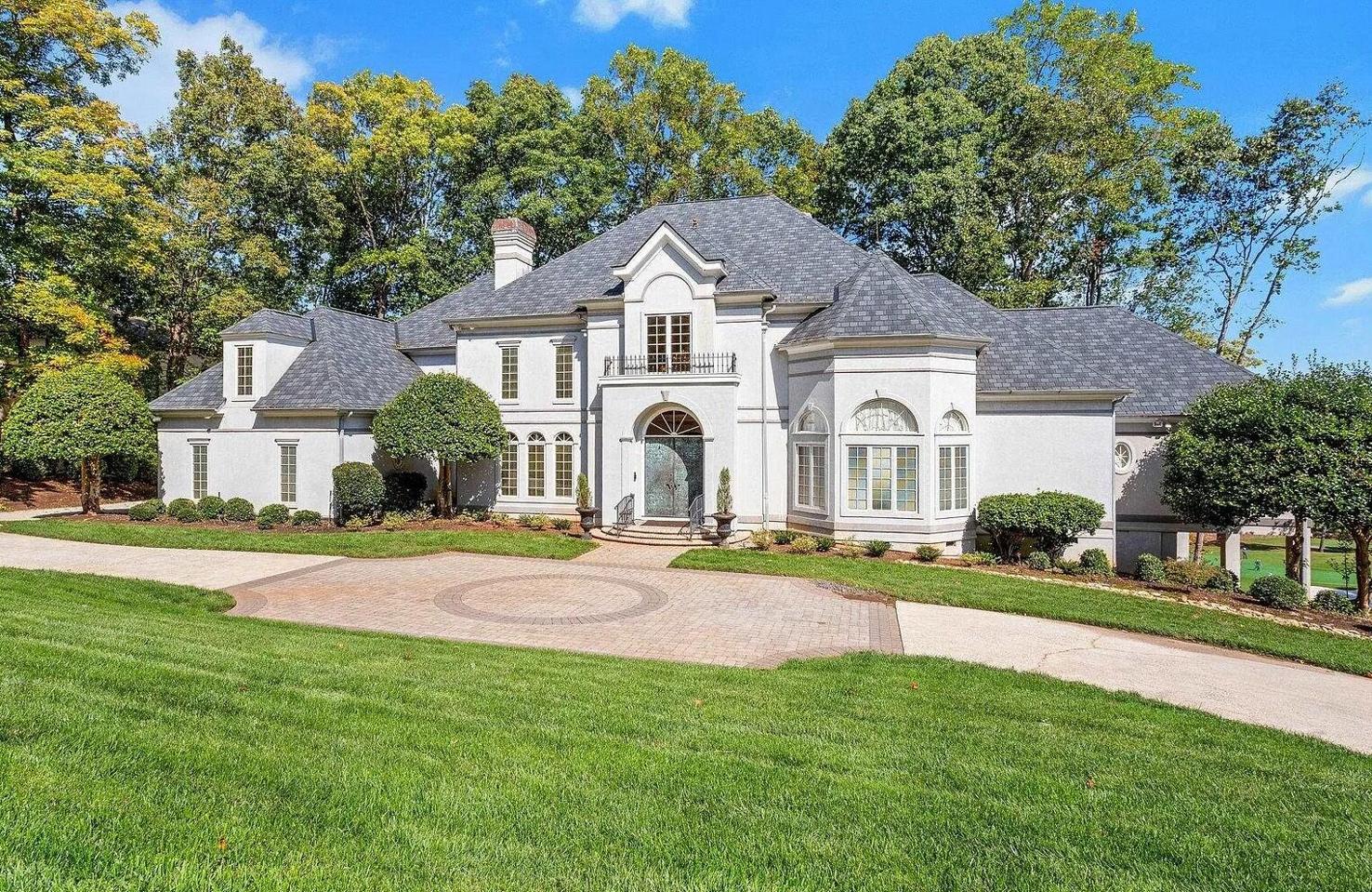 Next-door neighbors in Thornblade sell for a combined $4.5M