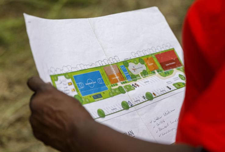 Huger residents allege sand mine skirting contract agreement