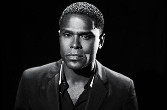 R&B singer Maxwell back on tour after hiatus