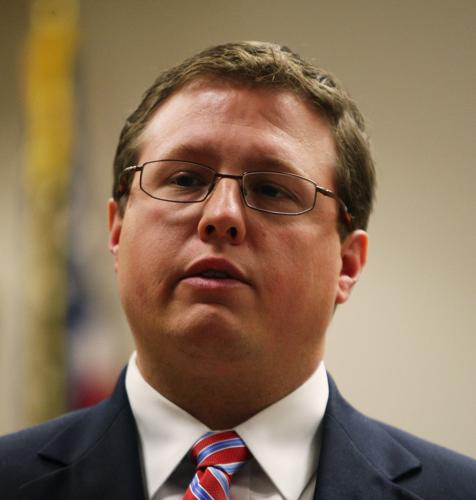 Charleston airport board could name Elliott Summey new CEO on Monday