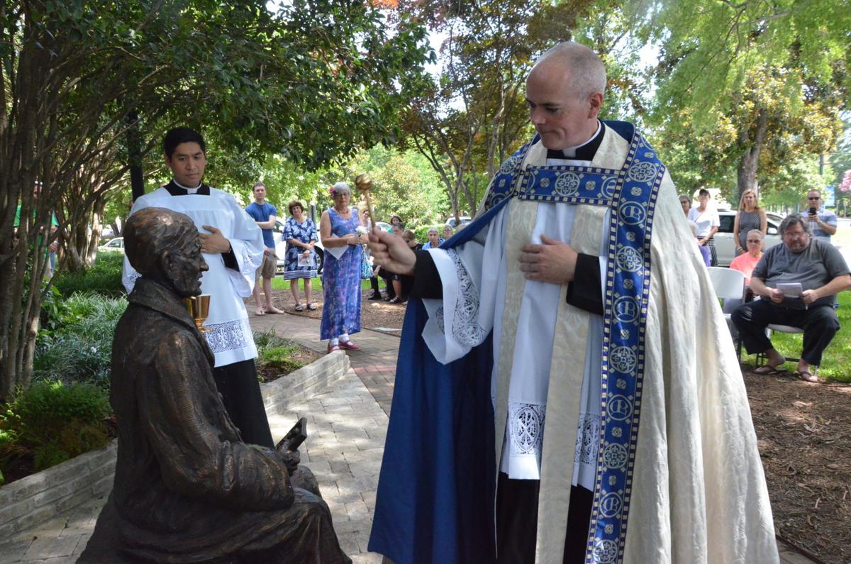 Blessing the statue of St. André Bessette. | Photo Galleries ...