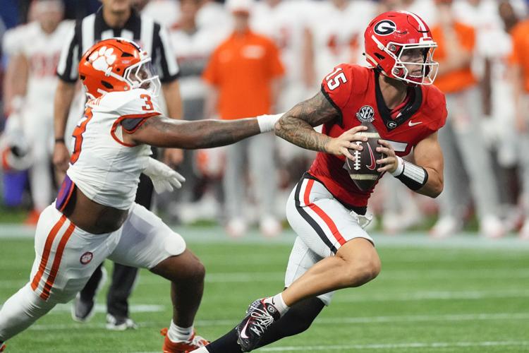 Beck throws 2 TD passes and No. 1 Georgia manhandles No. 14 Clemson 34-3 | Sports ...