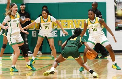 Summerville eliminates Spring Valley
