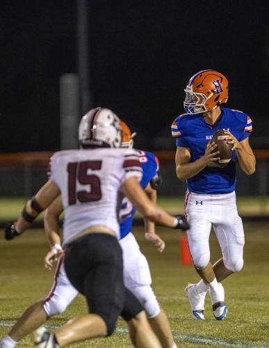 Wando holds off Hanahan in high school football