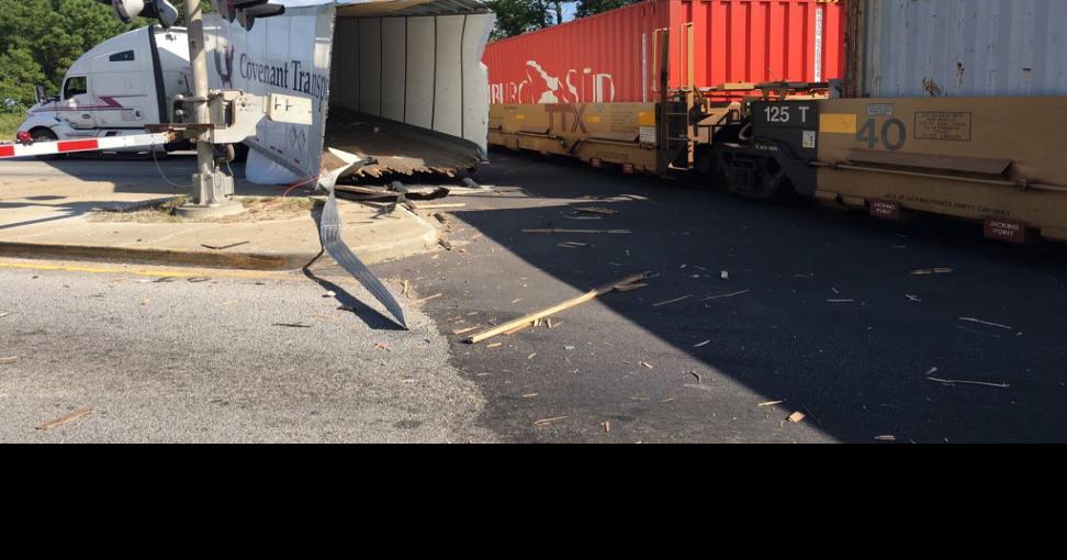 All Lanes Of Ashley Phosphate Road In North Charleston Closed After