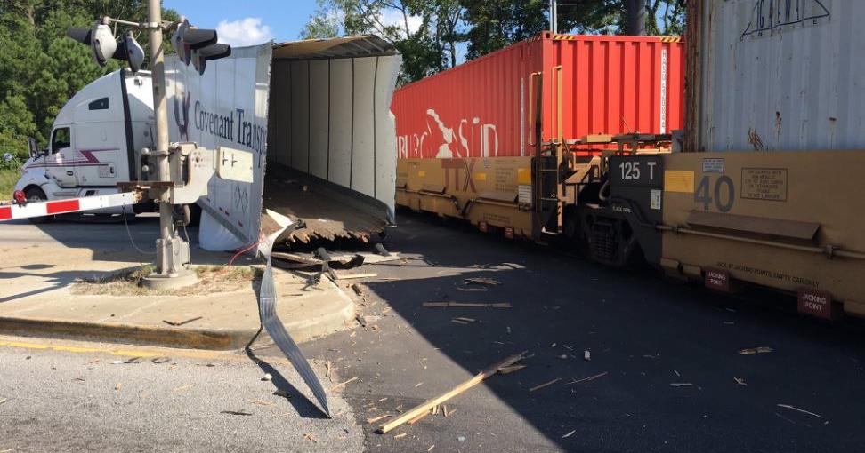 All Lanes Of Ashley Phosphate Road In North Charleston Closed After