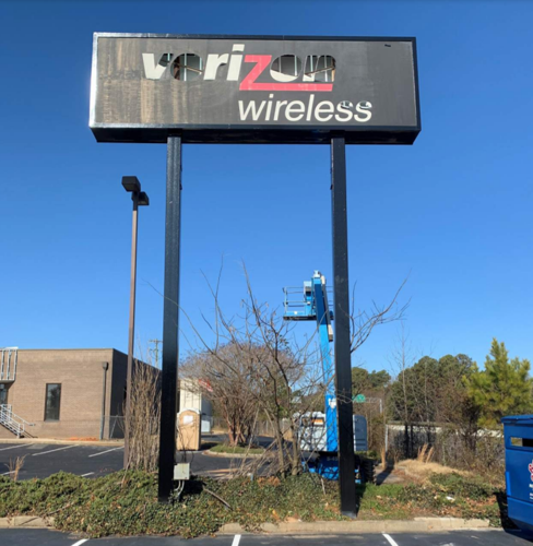 Verizon wants to repair sign on I-385. Greenville says tear it down or ...