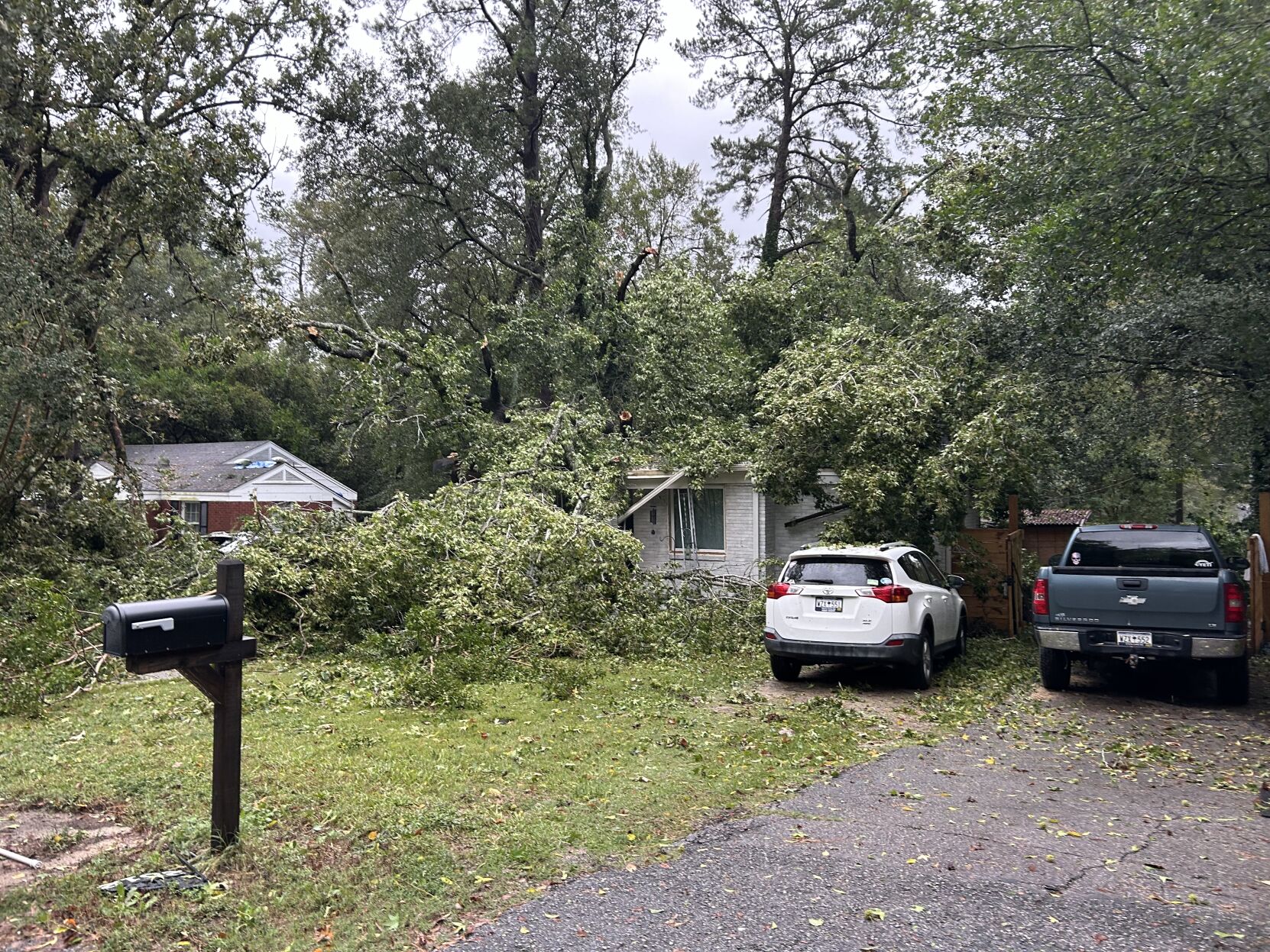 Power outages, roads closed in Columbia, SC from Helene