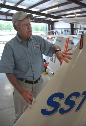 Top-notch pilots glide into Perry for a week of competition