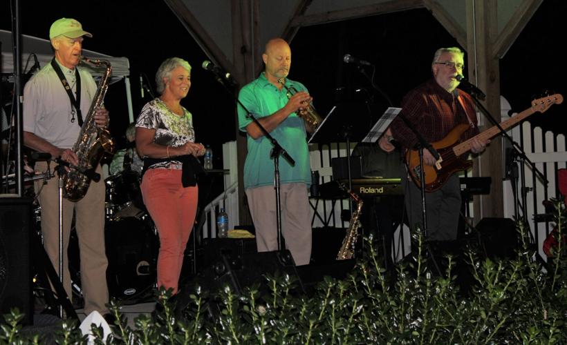 The best show in town: Customs Four and Friends let the good times role ...