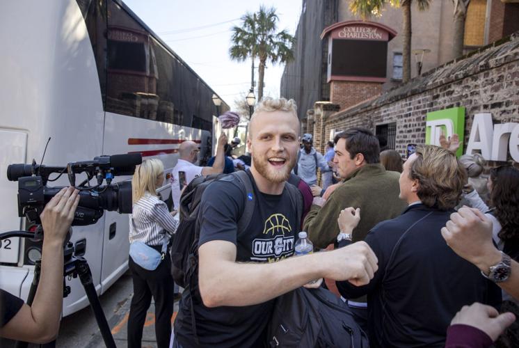 Former CofC star attempts to set record; help sick friend