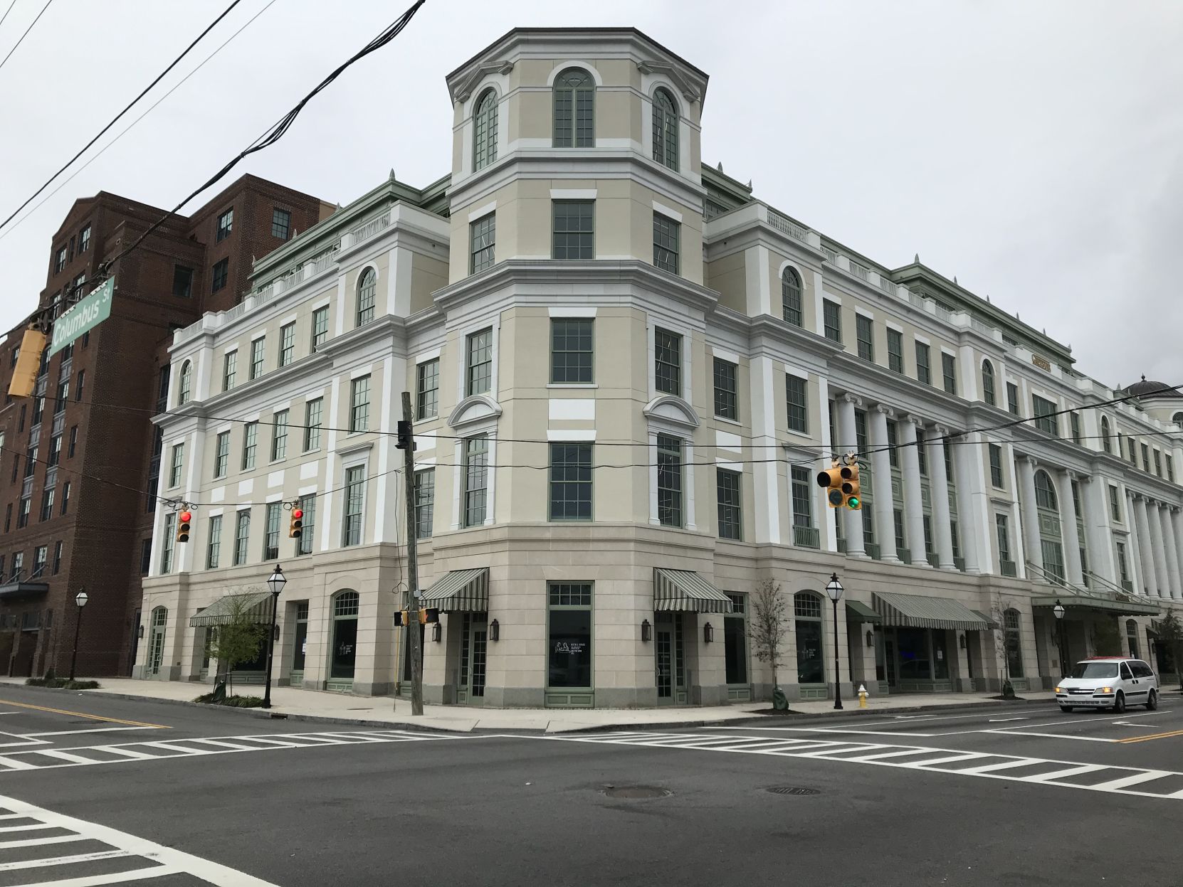 V Modern Italian restaurant to open soon in Charleston, SC