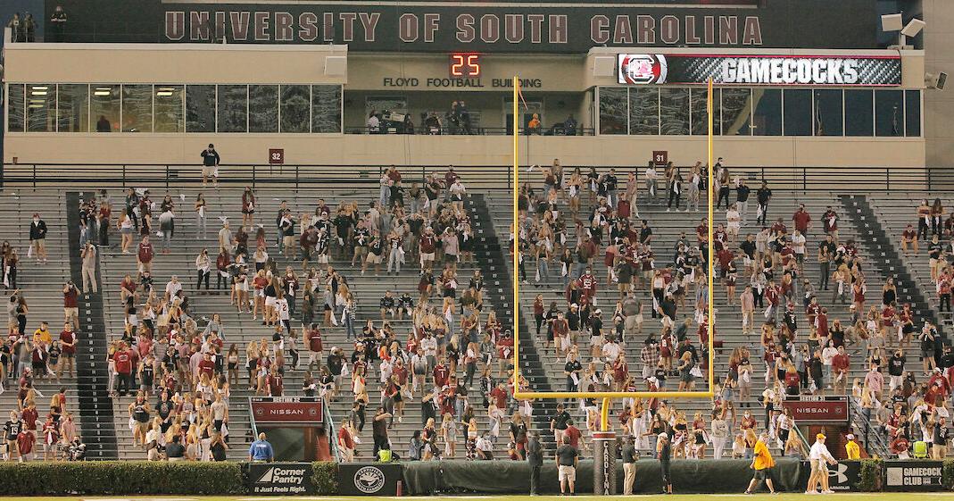 Gamecocks bowl-bound? With just 2 wins USC could get bid this season.